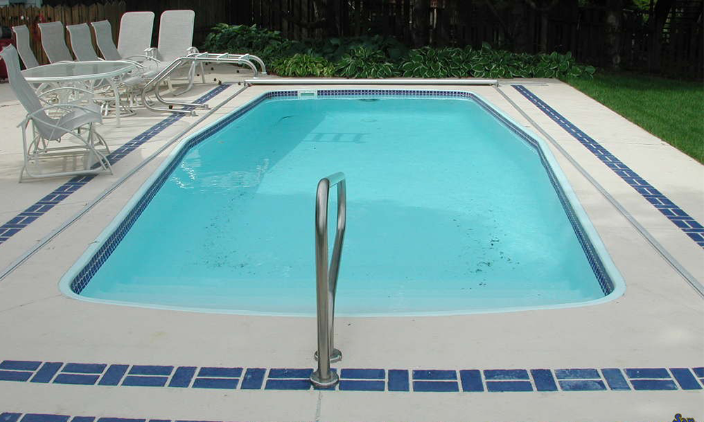 Waikiki II - The Pool Source